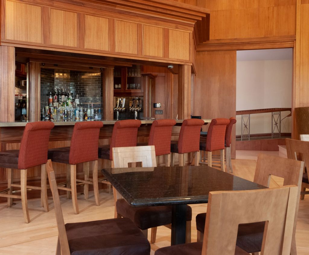 Map-Room-Bar | Yellowstone National Park Lodges