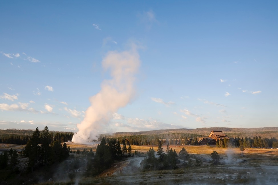 Old-Faithful-1 | Yellowstone National Park Lodges