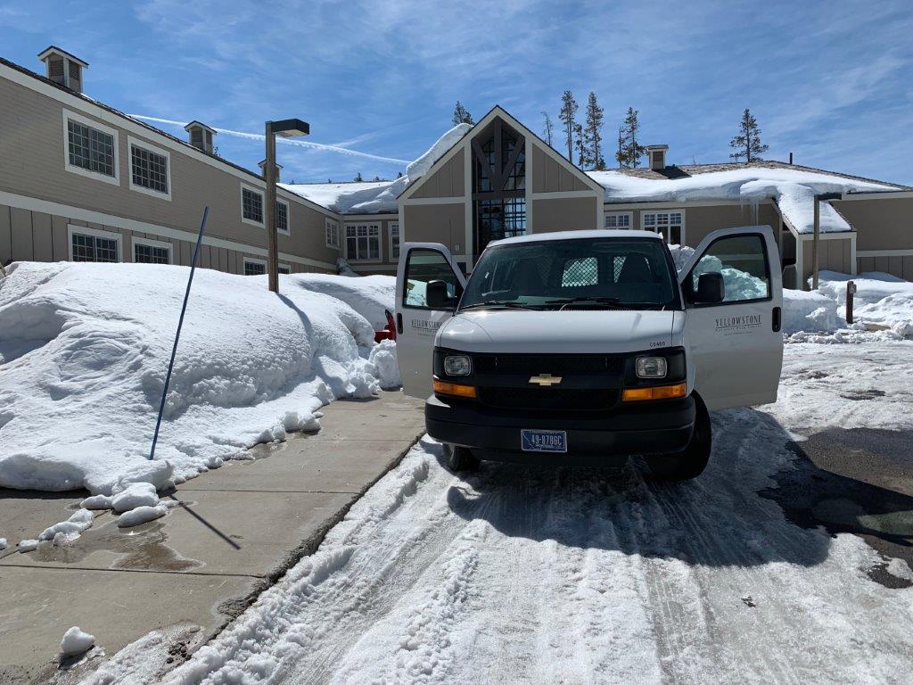 Van at Grant Greyling | Yellowstone National Park Lodges