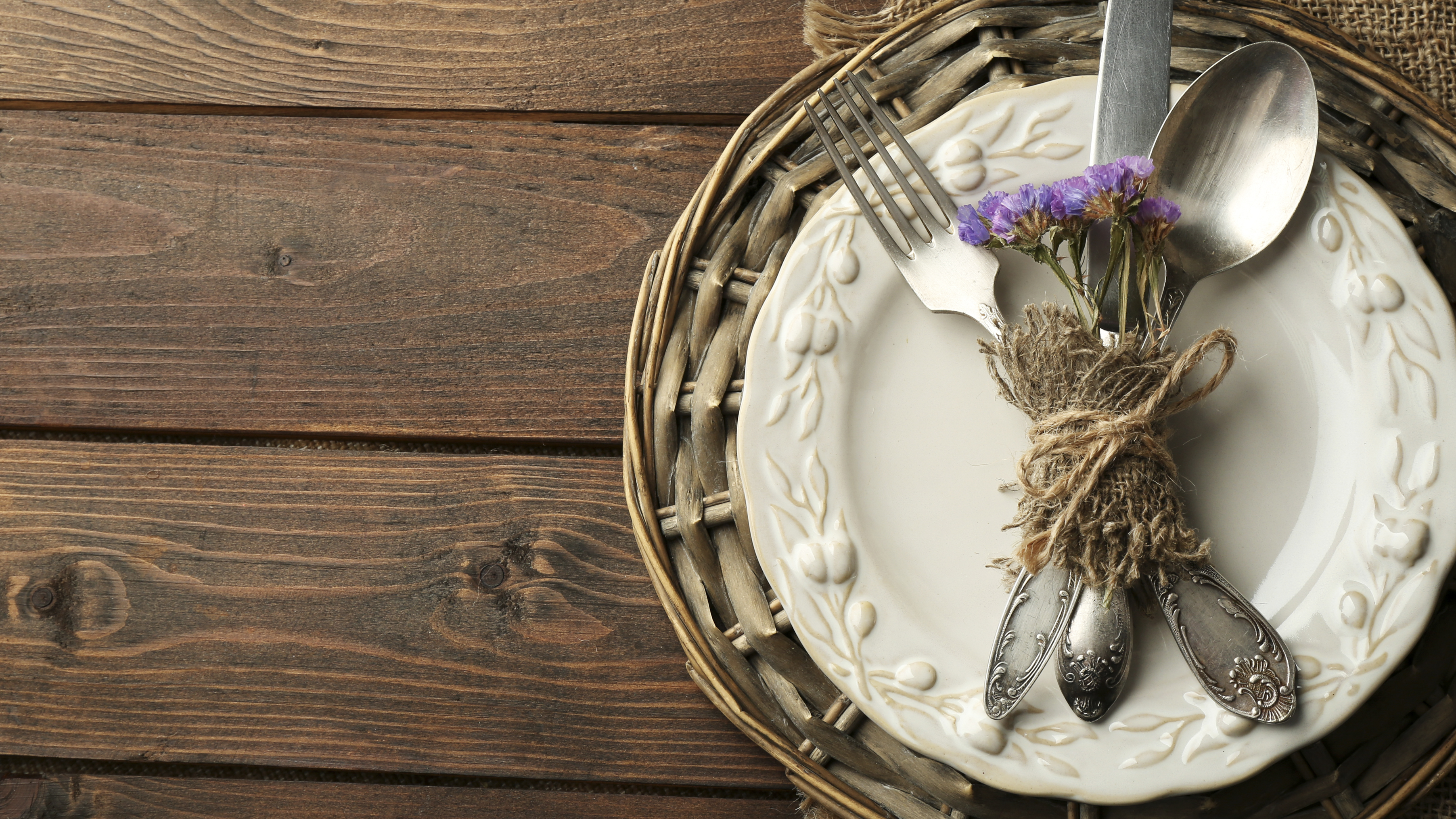 Summer table setting in rustic style. | Yellowstone National Park Lodges